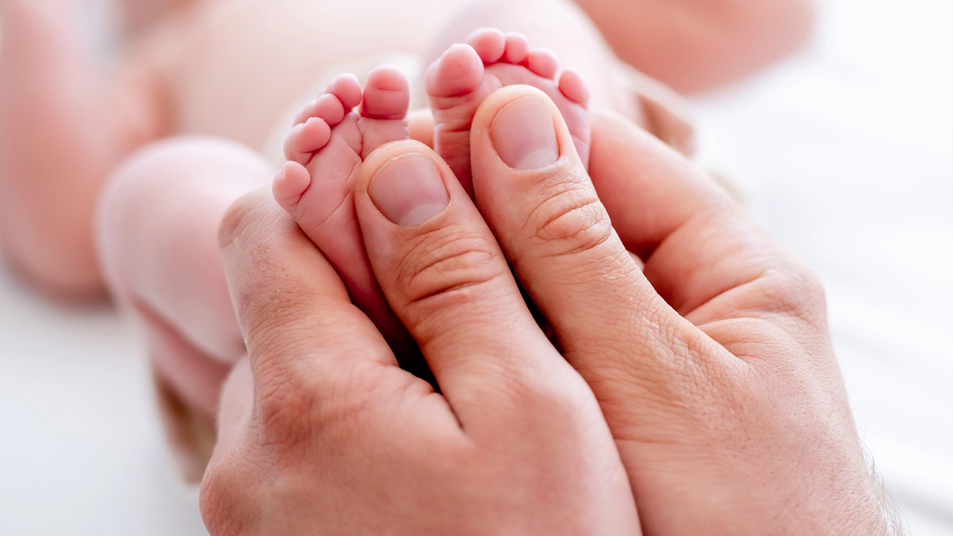 Clubfoot: Causes, Treatment, and Support | Meri Sehat